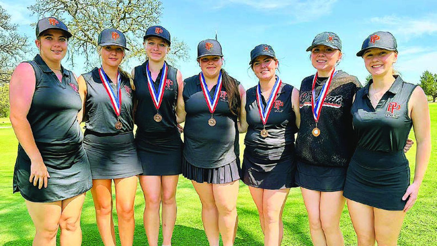 Golf teams earn district finishes